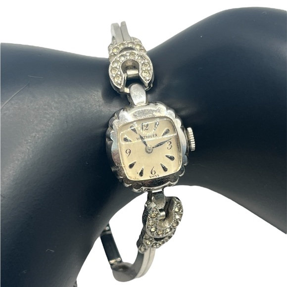 wittnauer | Accessories | Wittnauer Silver Tone Womens Wind Up Wrist ...